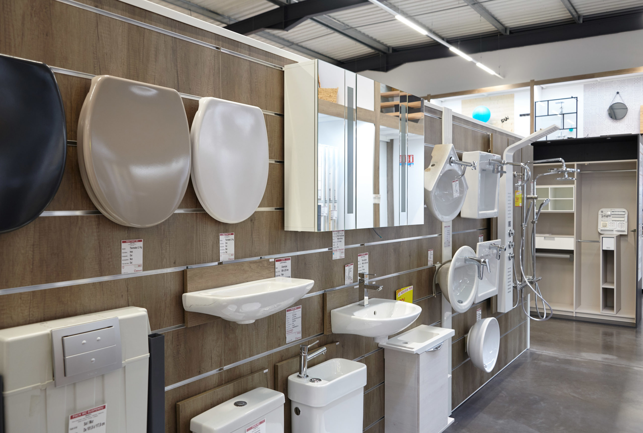 Négoce de matériaux - Présentoir sanitaire - AG Dynamics